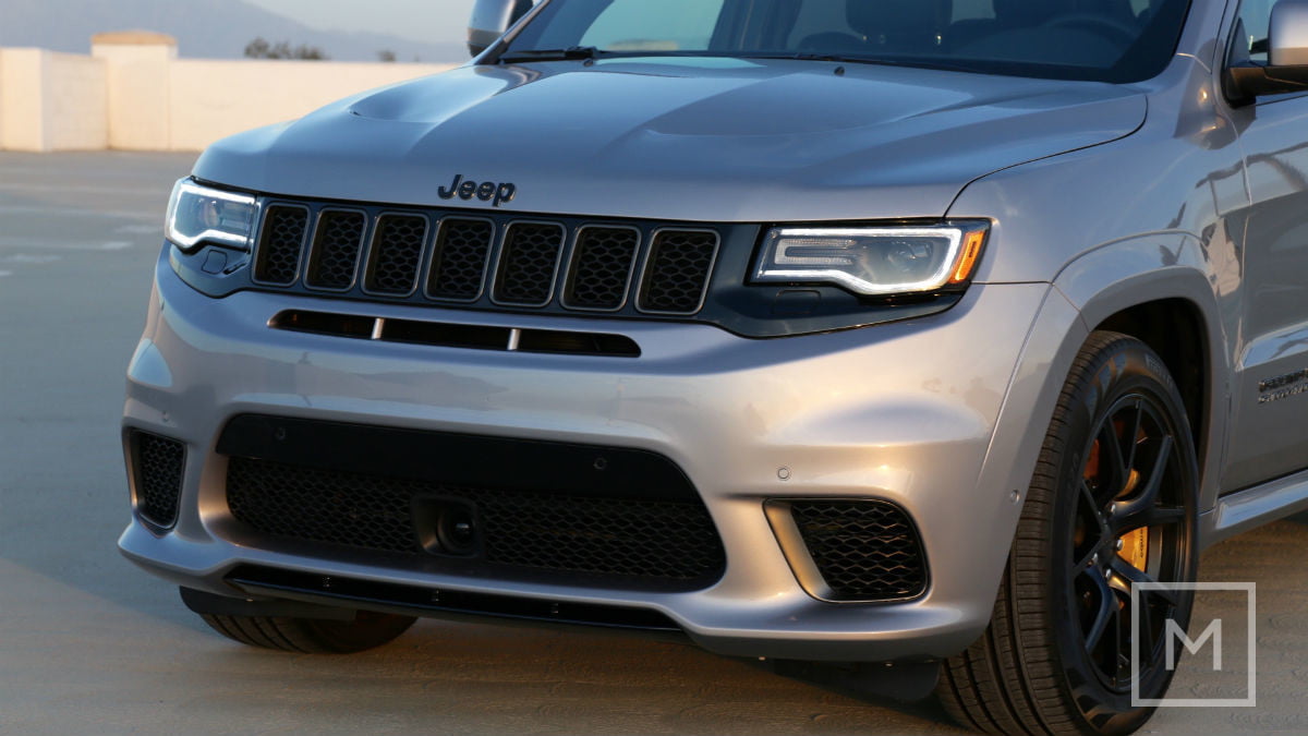 轻狂档案:吉普的707-HP Trackhawk是可爱的疯狂|手册