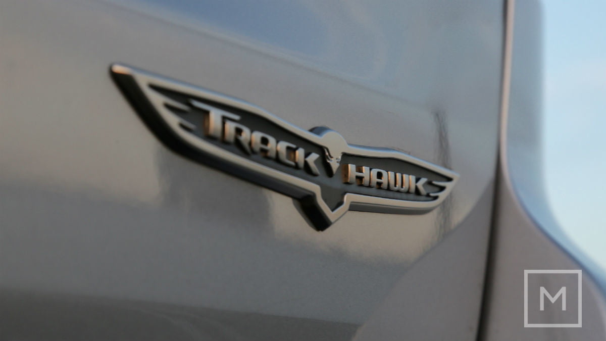 轻狂档案:吉普的707-HP Trackhawk是可爱的疯狂|手册